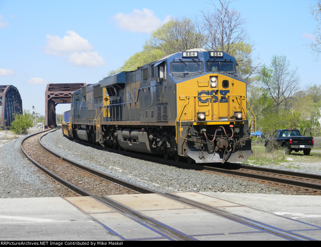 CSX 884